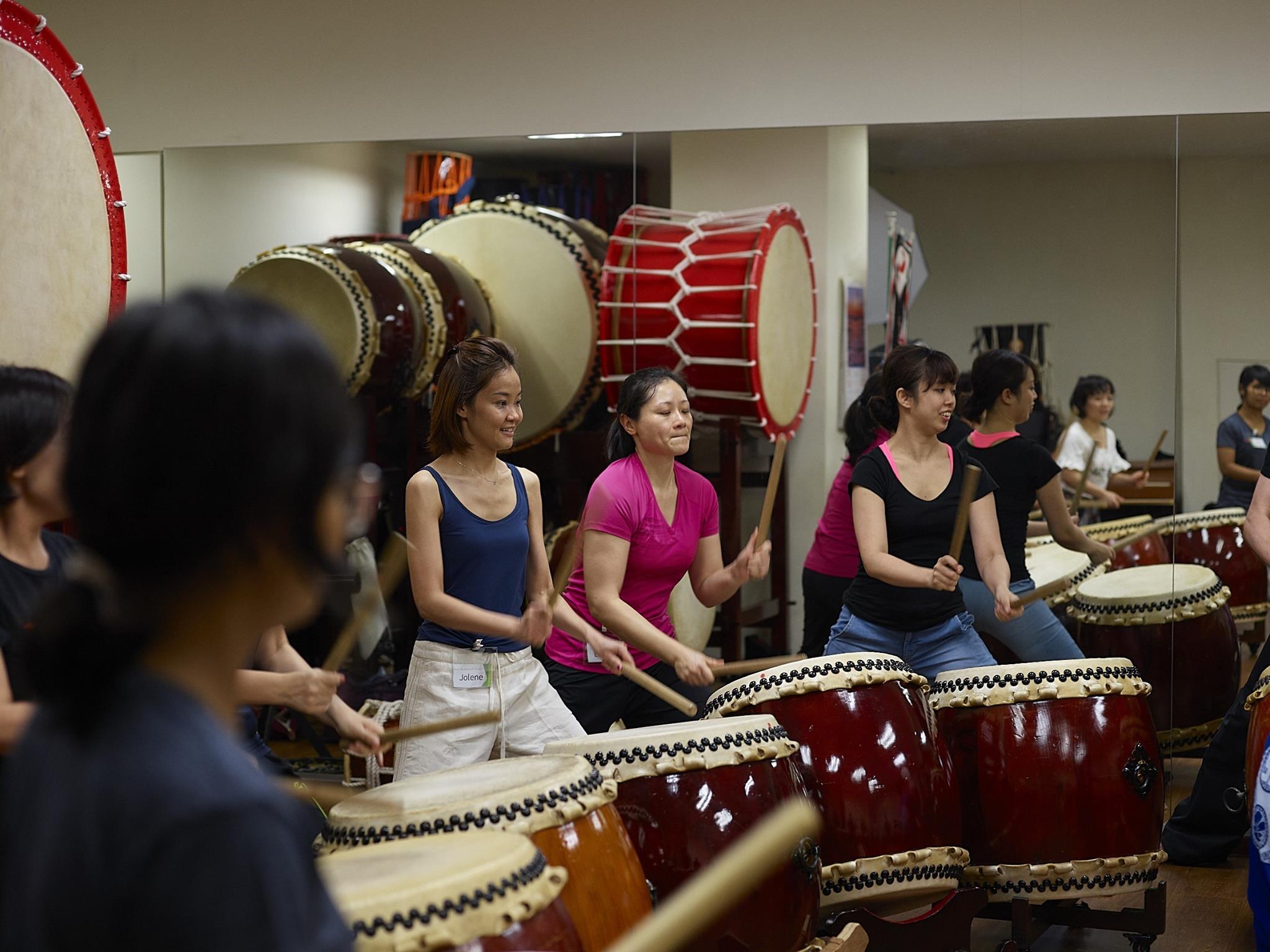 Taiko For Ladies! (NEW) | Hibikiya